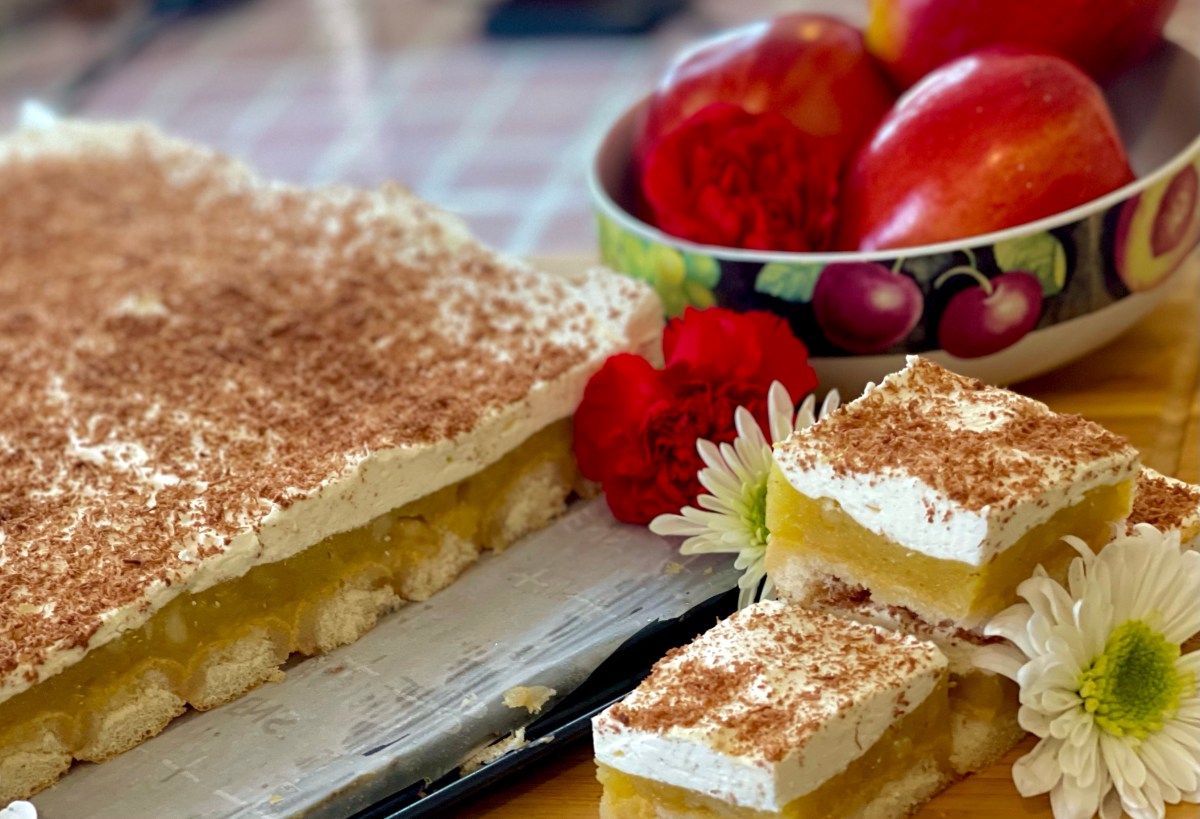 No Bake Apple Cake – The Lazy Girl's Kitchen