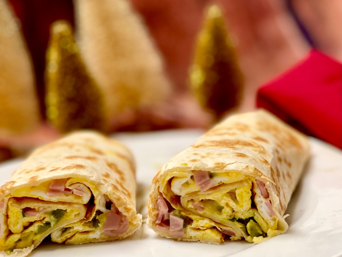 Tortilla Breakfast Wrap – The Lazy Girl's Kitchen